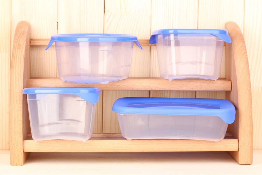 10 Super Helpful Organizing Tupperware Tips - A Dash of Organizing